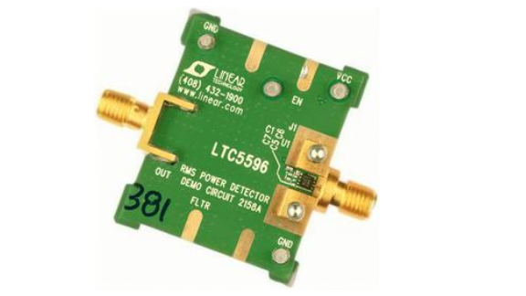LTC5596 100MHz至40GHz宽频带高精度RMS功率检波器演示电路