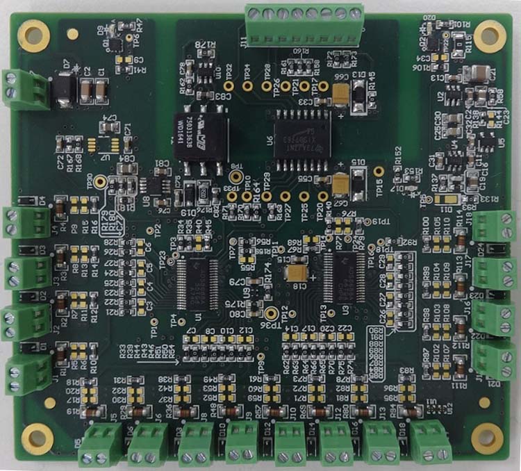 具有 16 位 1MSPS 双路同步采样 ADC 的高精度模拟输入模块参考设计